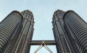 ¿Qué es un gemelo digital? + Ejemplos de aplicaciones en industria ...